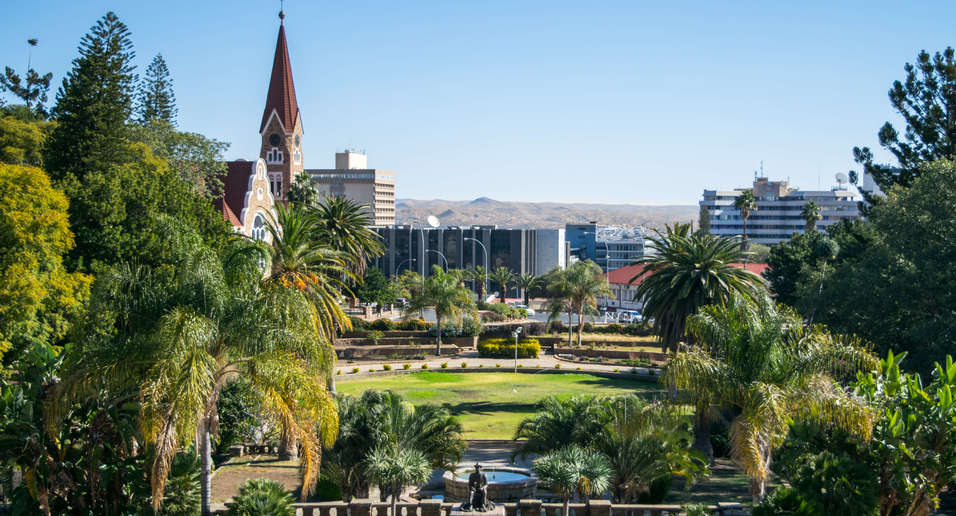 Desert Safari in Western Namibia | Luxury Holidays in Namibia| Tailor ...